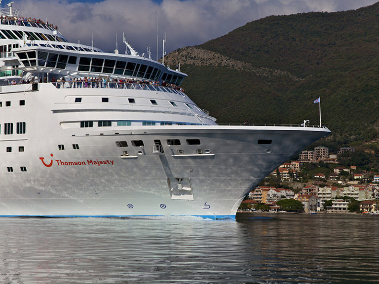 Thomson Majesty Gallery | Optimum Ship Management